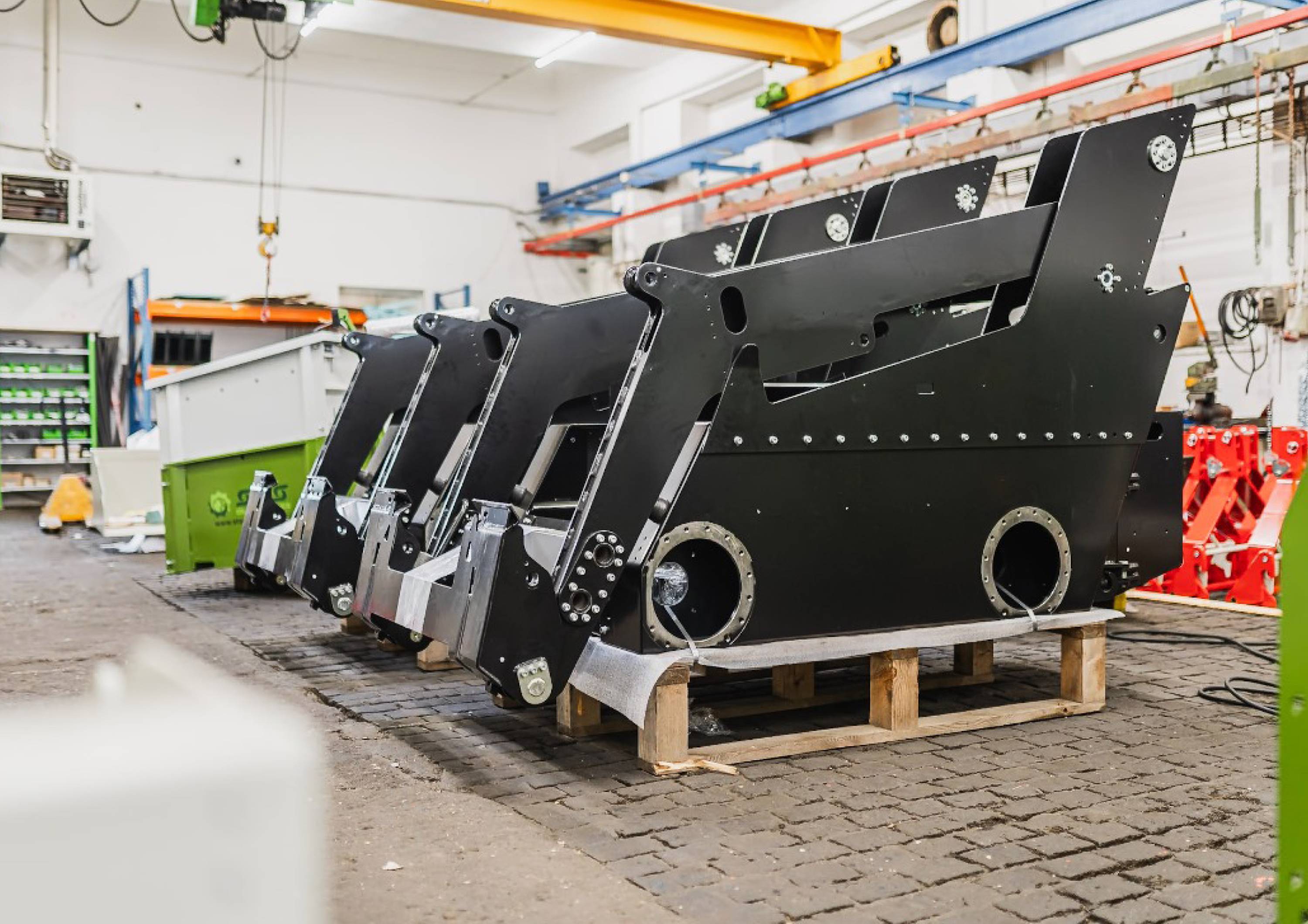 E-skid Steer Loaders | STS Manufacture